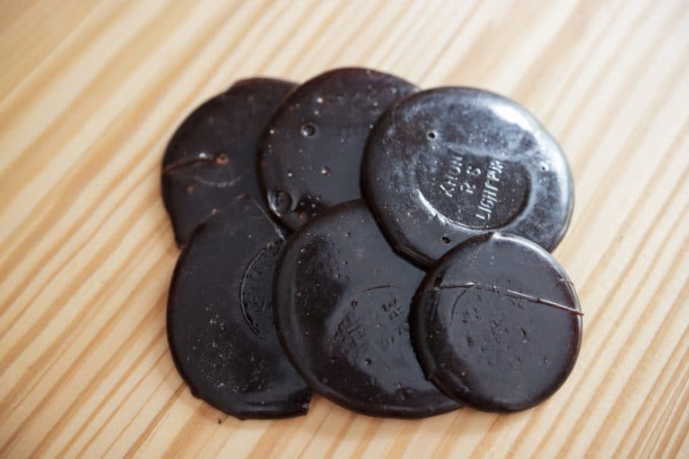 FRENCH POLISH: SHELLAC, ALCOHOL, OILS & TECHNIQUE